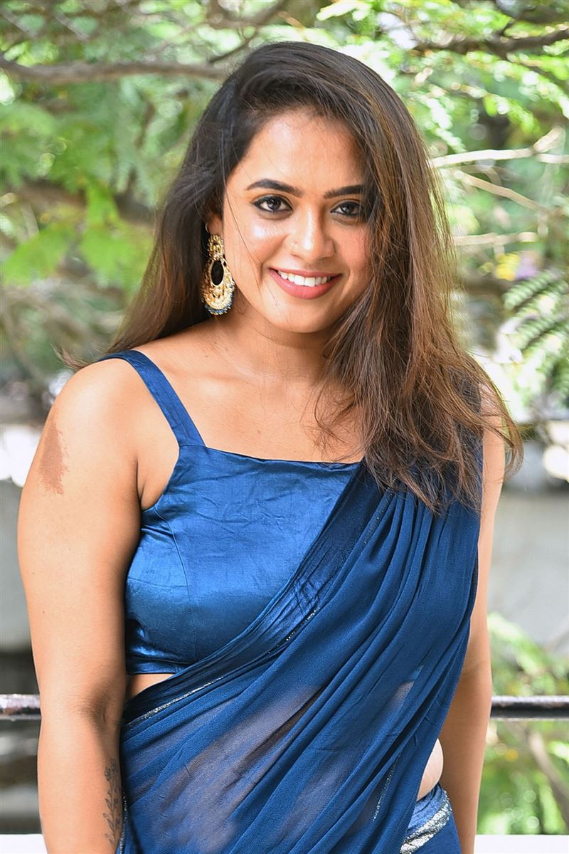 Dharani Tamil Actress 60 Photos - Moonagedaydream.film